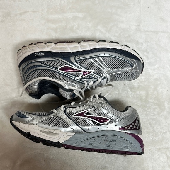 Brooks | Shoes | Brooks Addiction Th Anniversary Womens Athletic Shoes ...